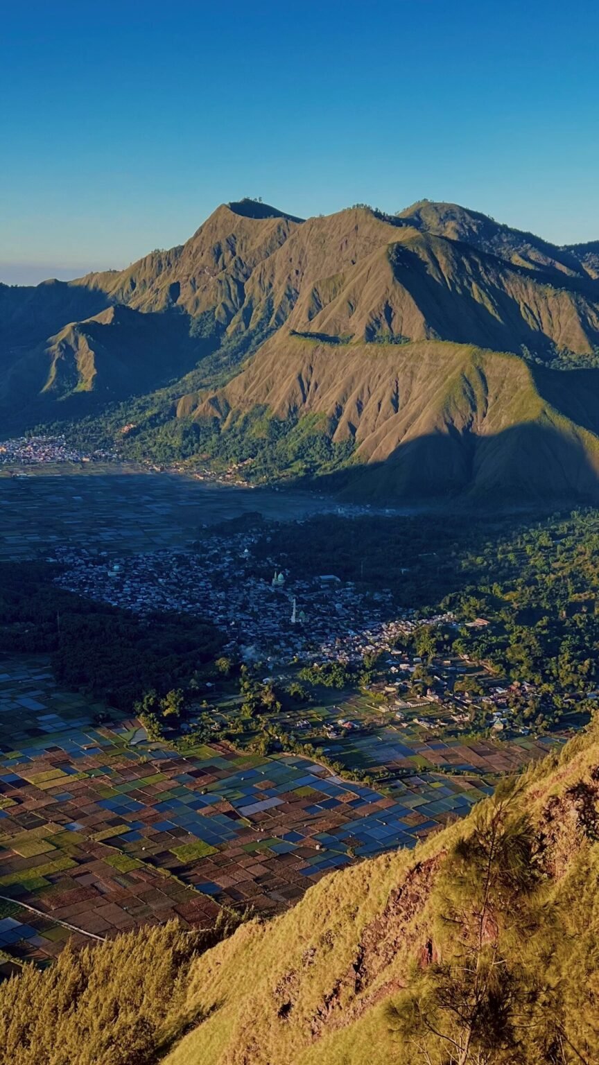 Pergasingan Hill: The Scenic Hike in Sembalun, East Lombok🌄
